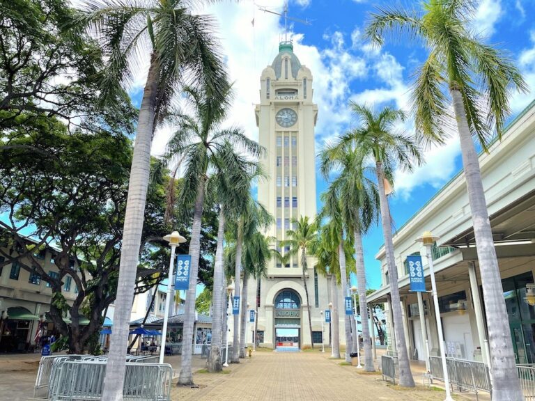 アロハタワーの歴史、見どころと撮影スポット